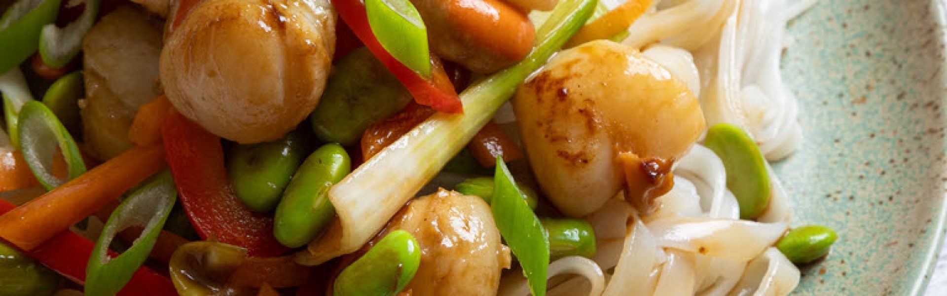 Ginger Scallops with Vegetables & Noodles - Markwell Foods New Zealand